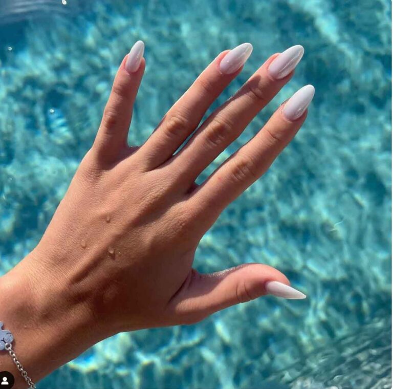 Summer White Nails: The Most Cheerful Yet Chic Designs - The Mood Guide