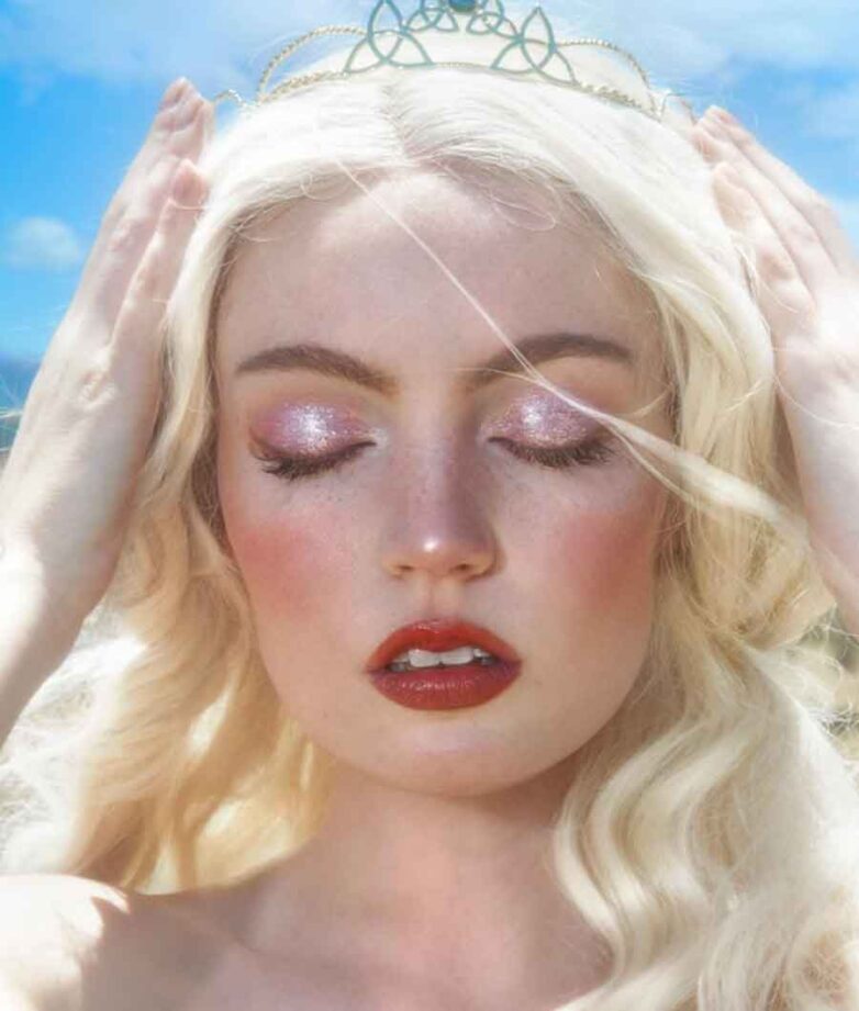 The Best Fairy Makeup (Ideas, Tutorials and AI Fairycore Inspiration ...