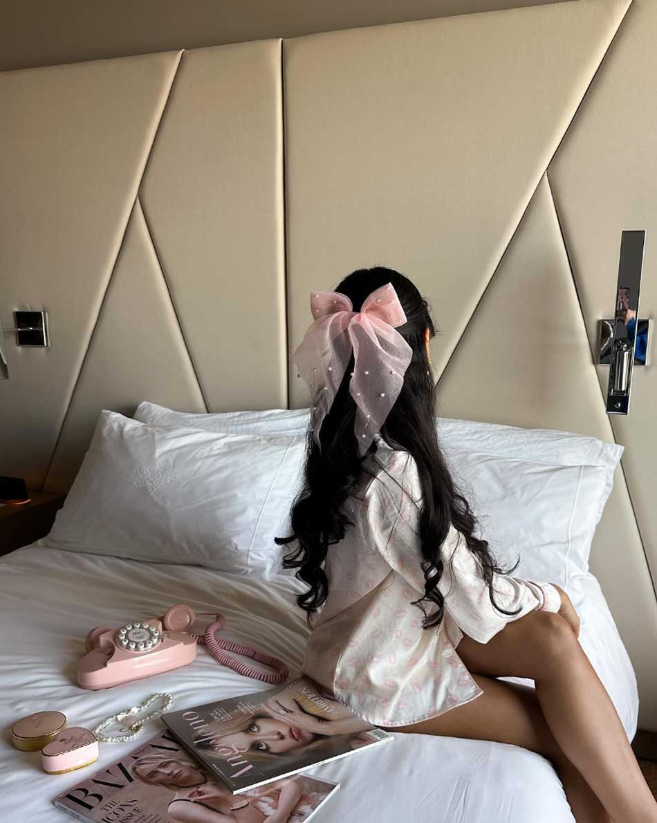 Coquette Bow: 30 Ways to Style Your Hair & Accessorize - The Mood Guide