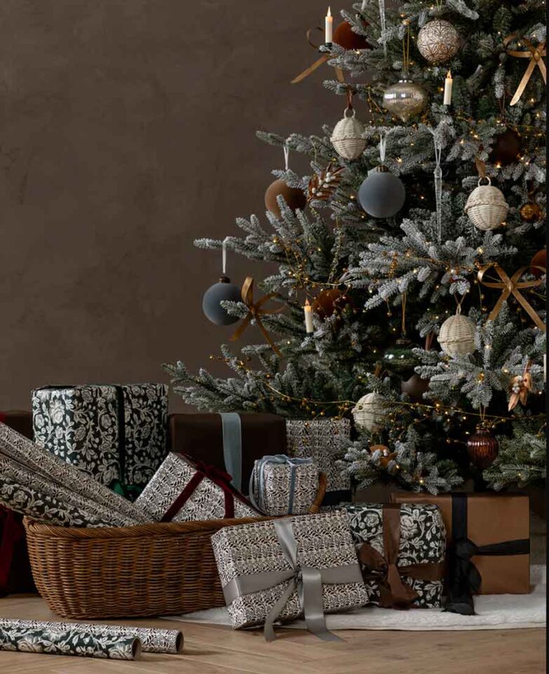 Crafting a Cottagecore Christmas Tree For a Rustic & Whimsy Holiday ...