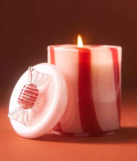 The Prettiest Red & White Minimal Holiday Decorations of the Season