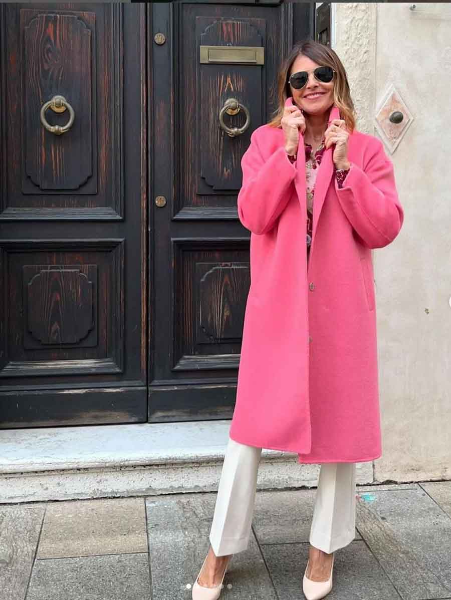 20+ Ways to Style Pink Winter Coats (From a Cozy Girlie to a Parisian ...