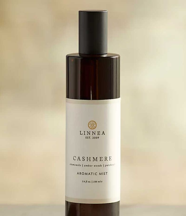 How to Romanticize a Chic Cashmere Aesthetic Winter Day (+mood board ...