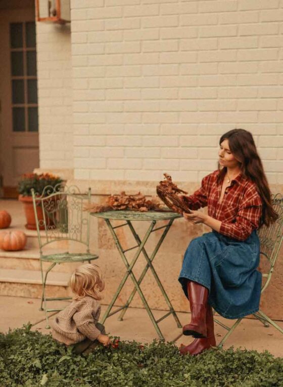 10+ Unexpected Colors & Mixes for Cottagecore Spring Outfits - The Mood ...