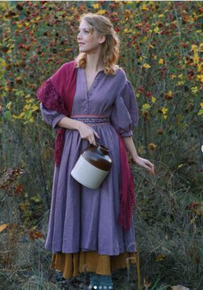 10+ Unexpected Colors & Mixes for Cottagecore Spring Outfits - The Mood ...