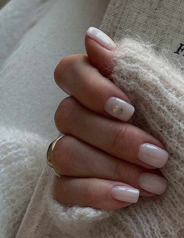 30 White Flower Nails Ideas (Daisy, Easy, Realistic) - The Mood Guide