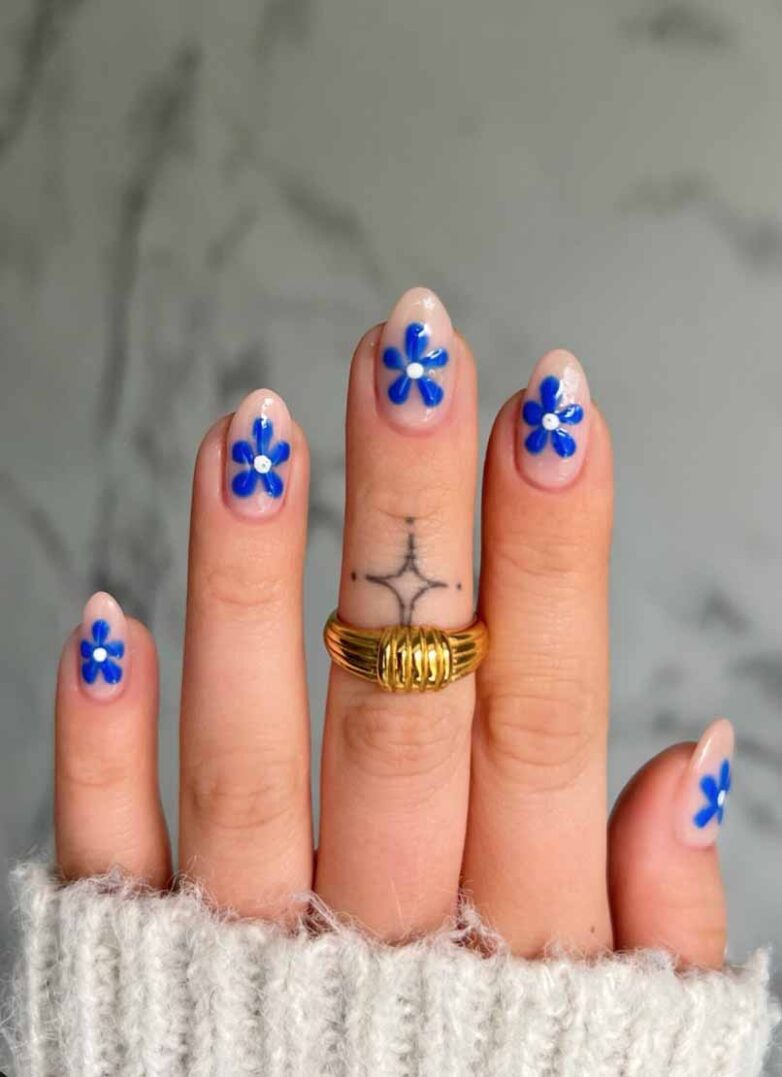 Simple Flower Nails: Easy DIY Floral Nail Art Ideas for Beginners - The ...