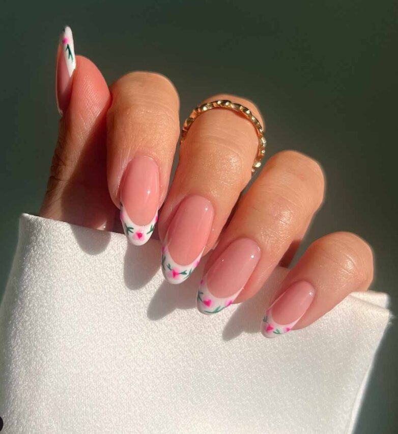 Simple Flower Nails: Easy DIY Floral Nail Art Ideas for Beginners - The ...