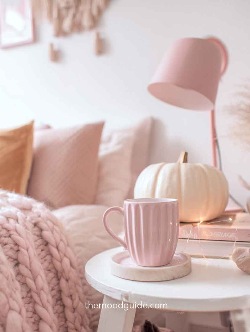 17 Aesthetic Fall Bedroom Decor Ideas for Every Mood - The Mood Guide